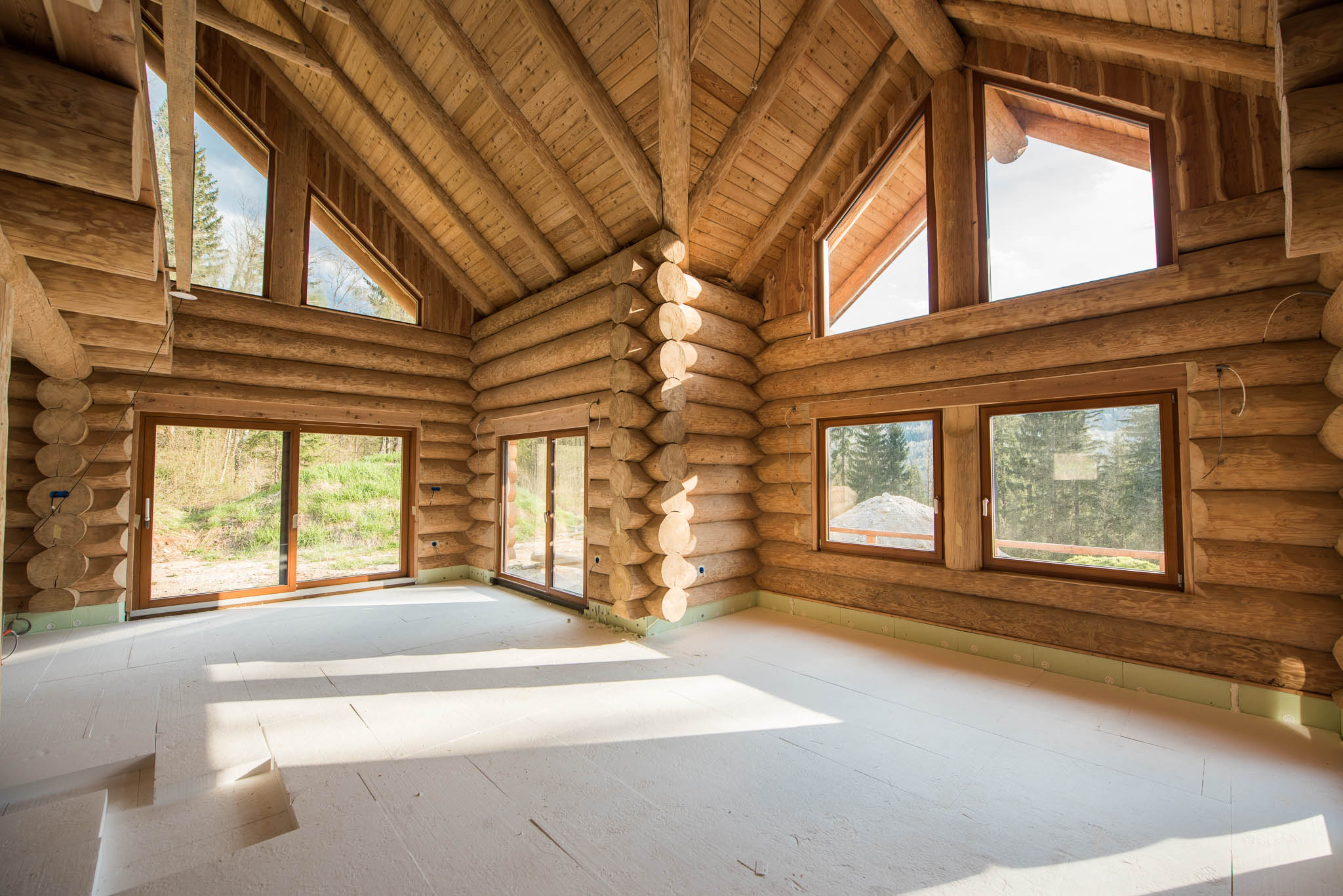 Natural Log House - Masivne lesene hiše